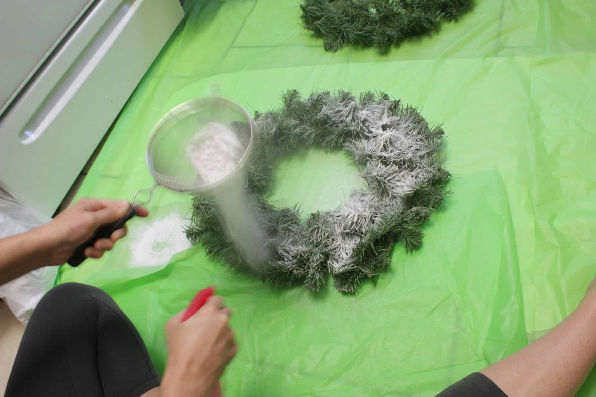 How to Flock a Christmas Tree – The Inspired Workshop