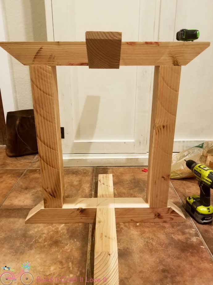 DIY Wood Pedestal Table Base – The Inspired Workshop