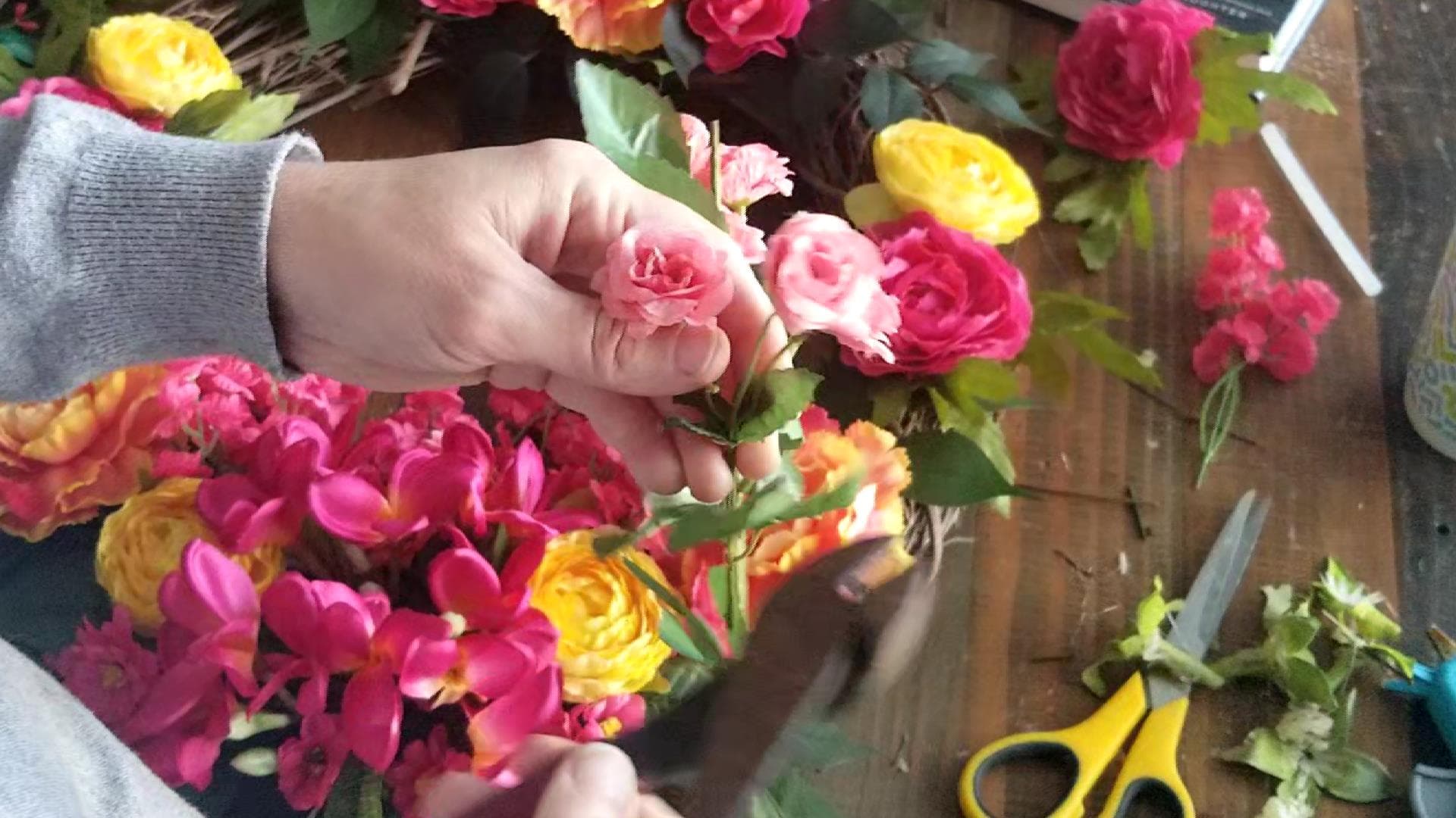 DIY Flower Wreath for Spring – The Inspired Workshop