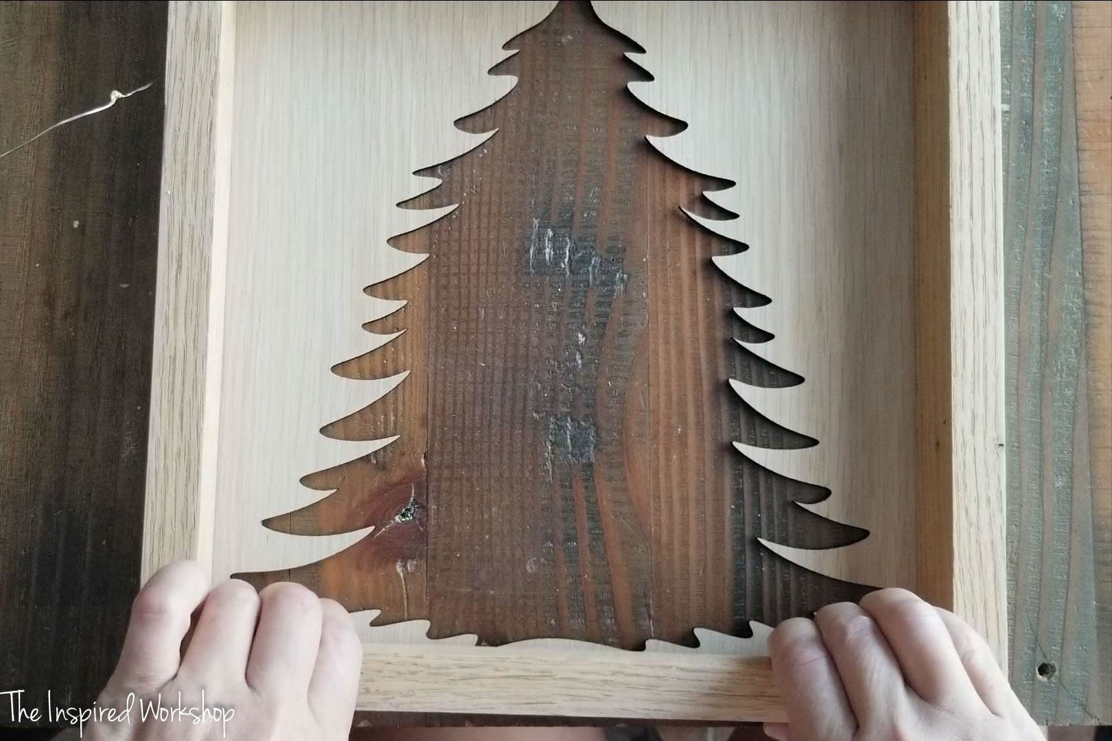 DIY Christmas Light Box – The Inspired Workshop